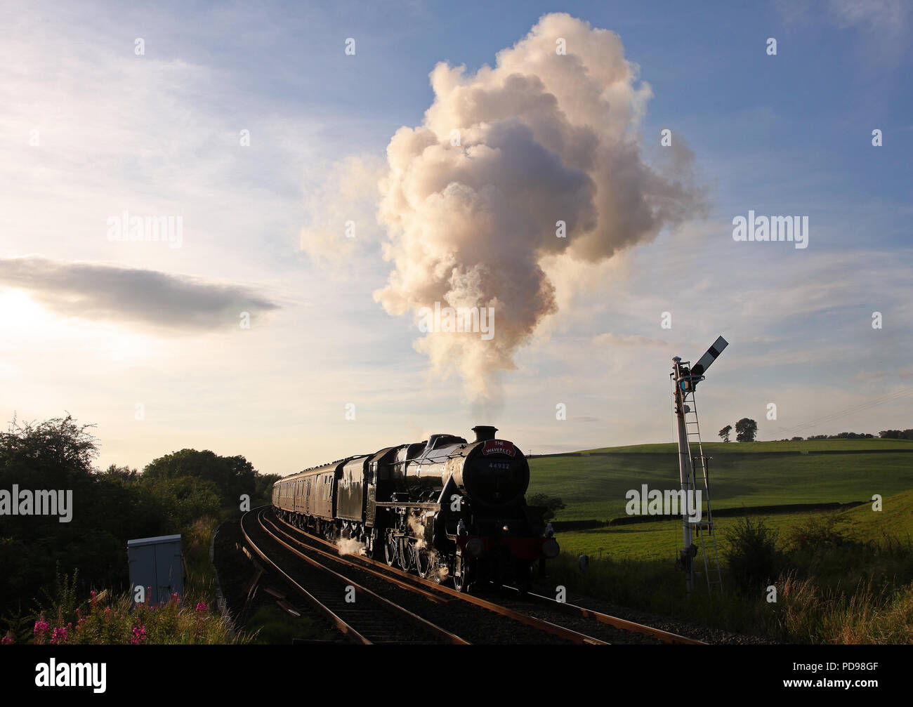 Steam loco 44932 hi-res stock photography and images - Alamy