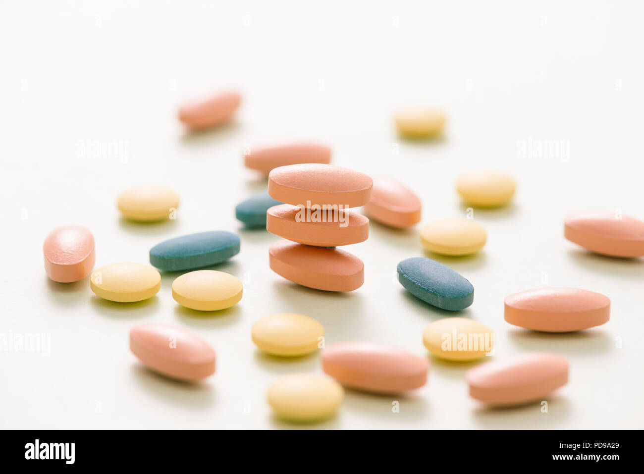 different Tablets pills capsule heap mix therapy drugs Stock Photo - Alamy