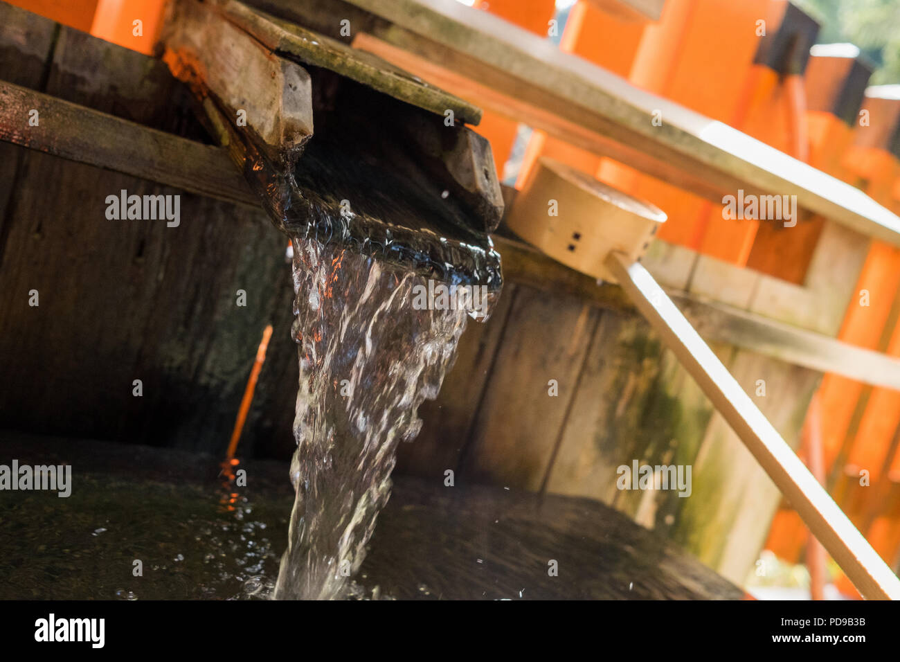 Ritual purification fountain at an japanese temple hi-res stock ...