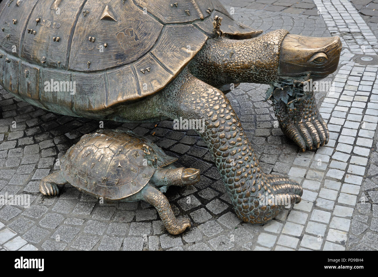 Street art bordeaux hi-res stock photography and images - Alamy