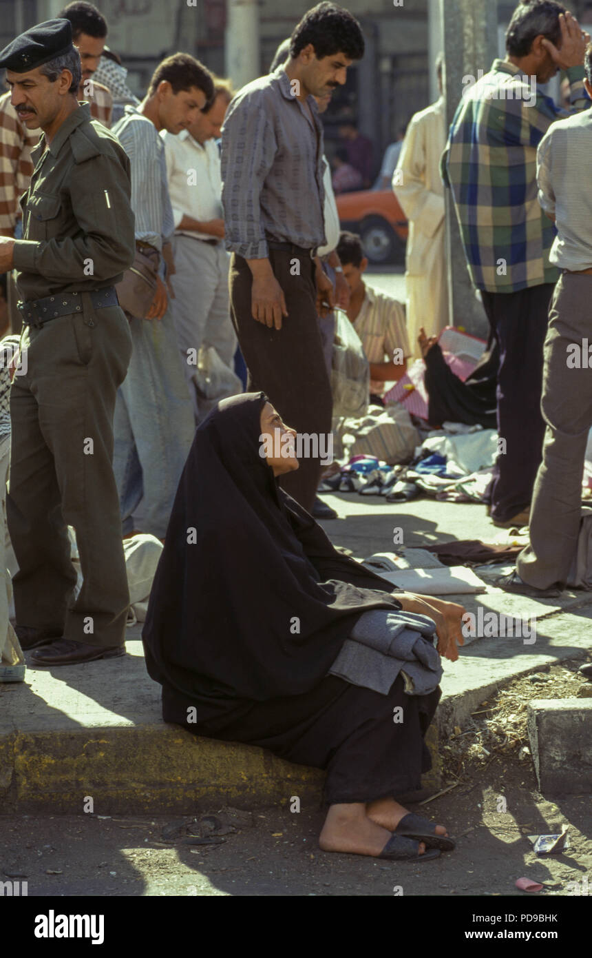 Baghdad iraq 1990s hi-res stock photography and images - Alamy