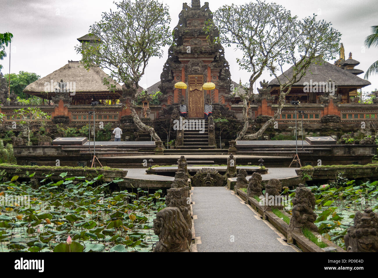 The pura saraswati temple hi-res stock photography and images - Alamy