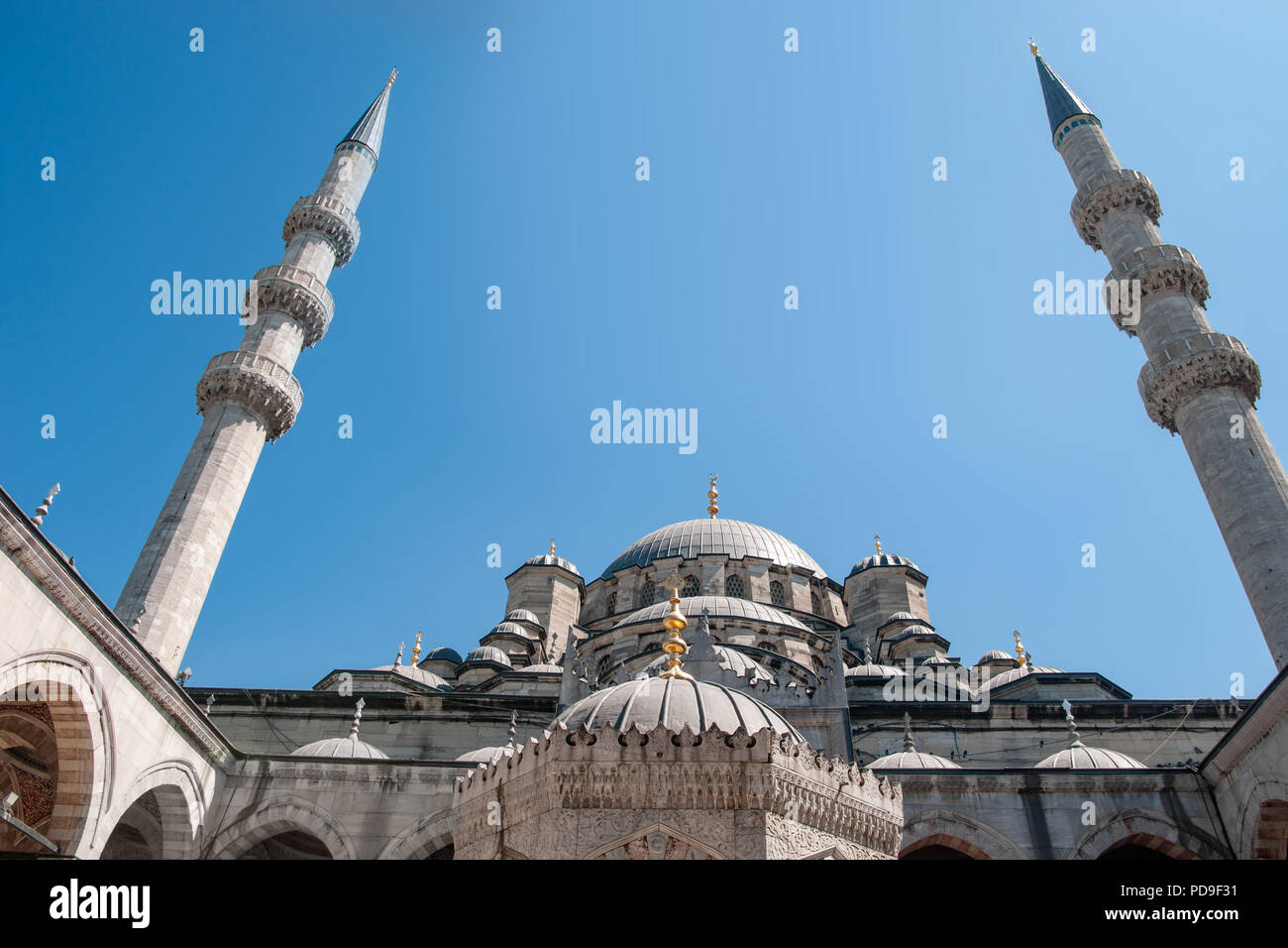 New mosque (Yeni Camii) in Istanbul Stock Photo - Alamy