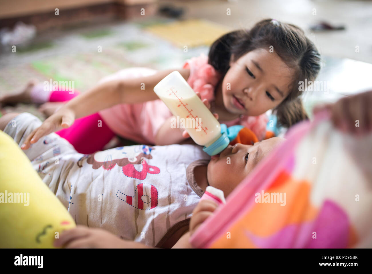 Elder sister younger brother hi-res stock photography and images - Alamy