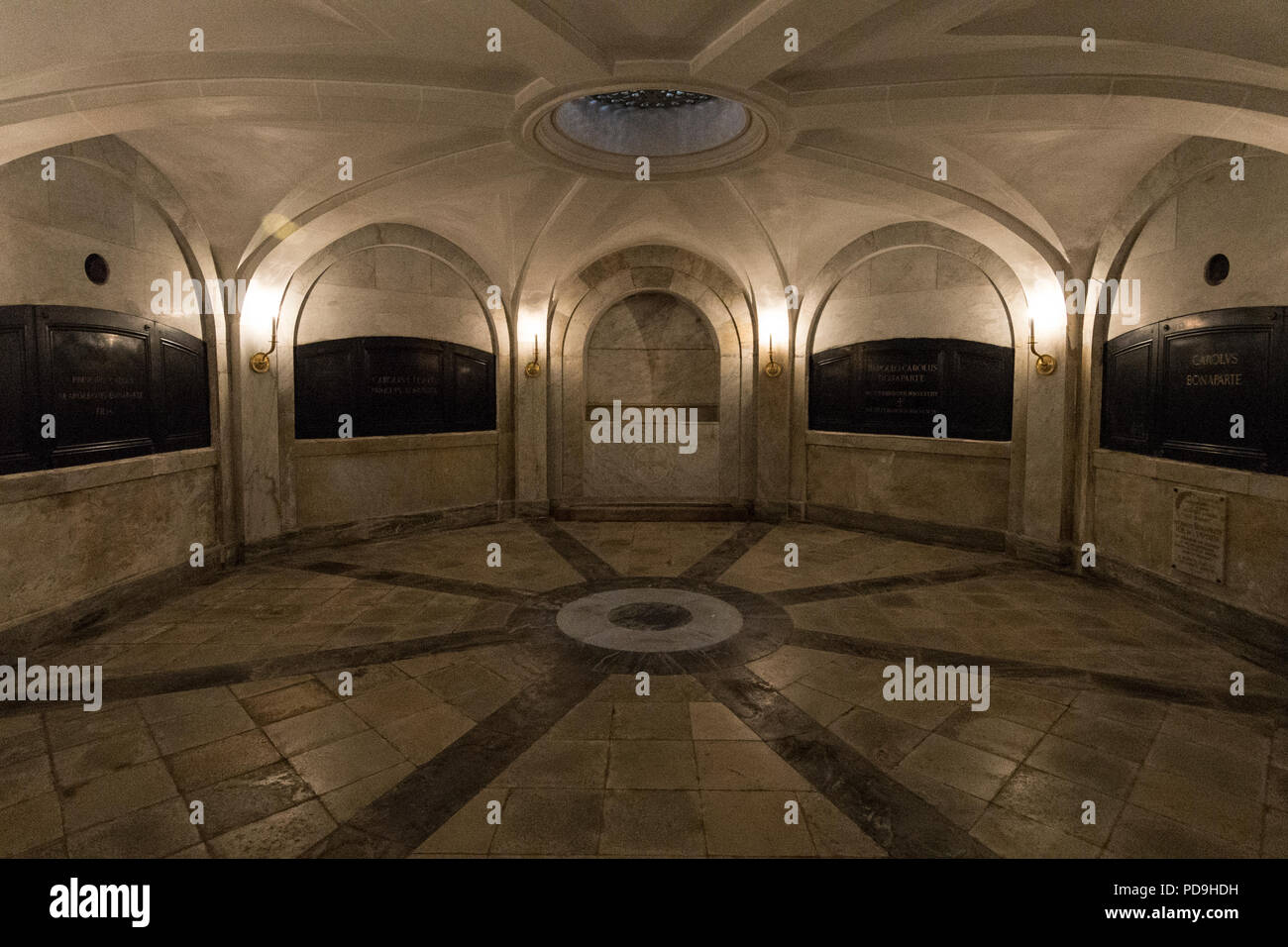 Bonaparte burial crypt hi-res stock photography and images - Alamy