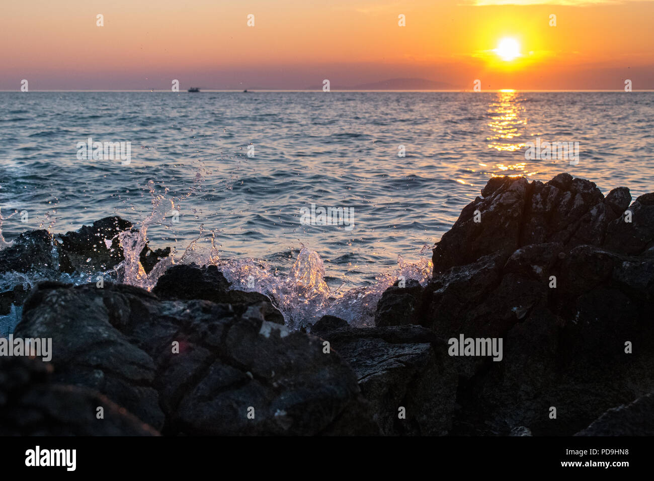 Splash transition hi-res stock photography and images - Alamy