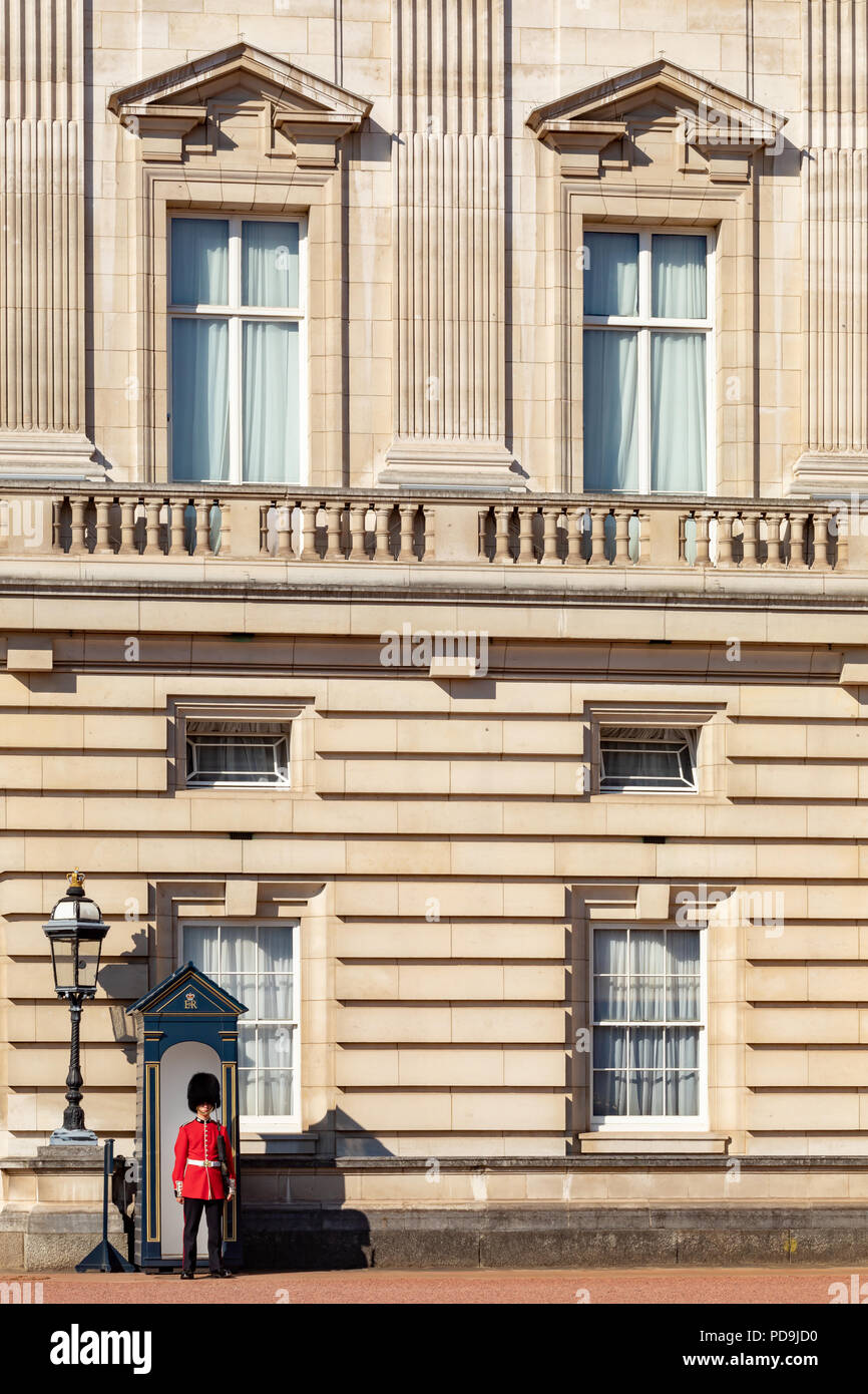 London England August 05, 2018 Soldiers of the Grenadier Guards on ...