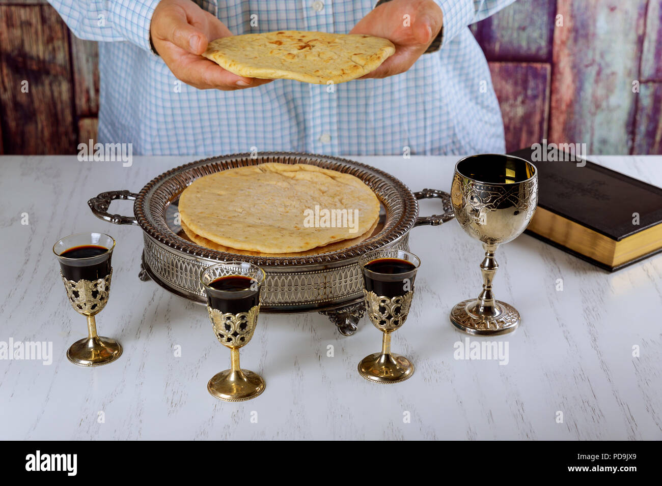 Holy communion bread and wine hi-res stock photography and images - Alamy