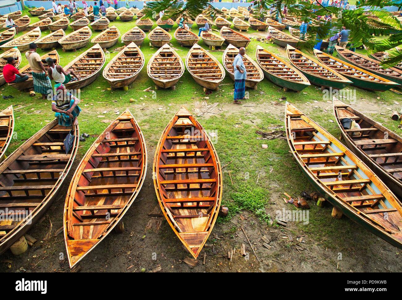 Traditional boat market in Bangladesh Stock Photo - Alamy