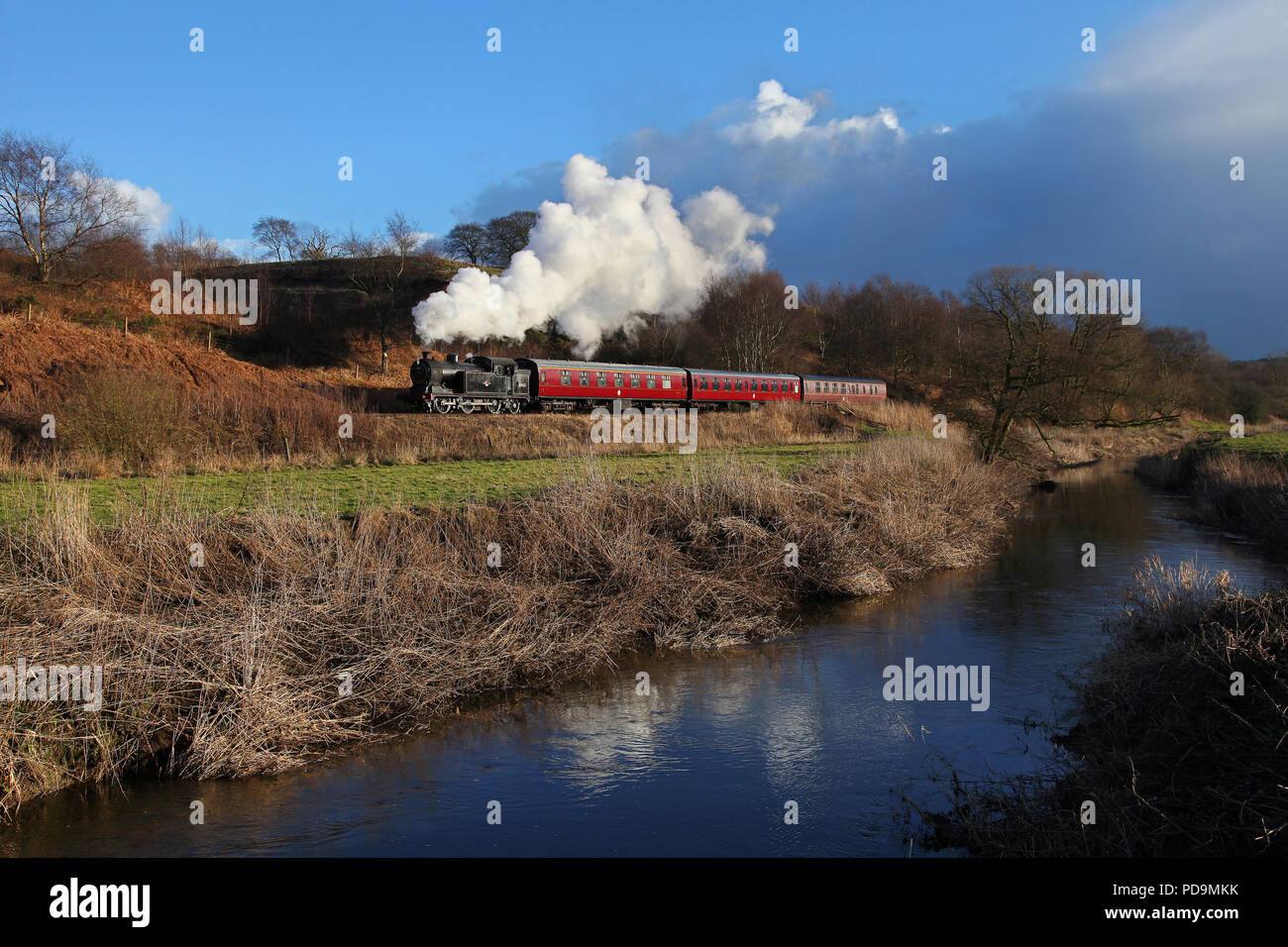 69621 approaches Cheddleton on the Churnet Valley Railway 21.2.15 Stock ...