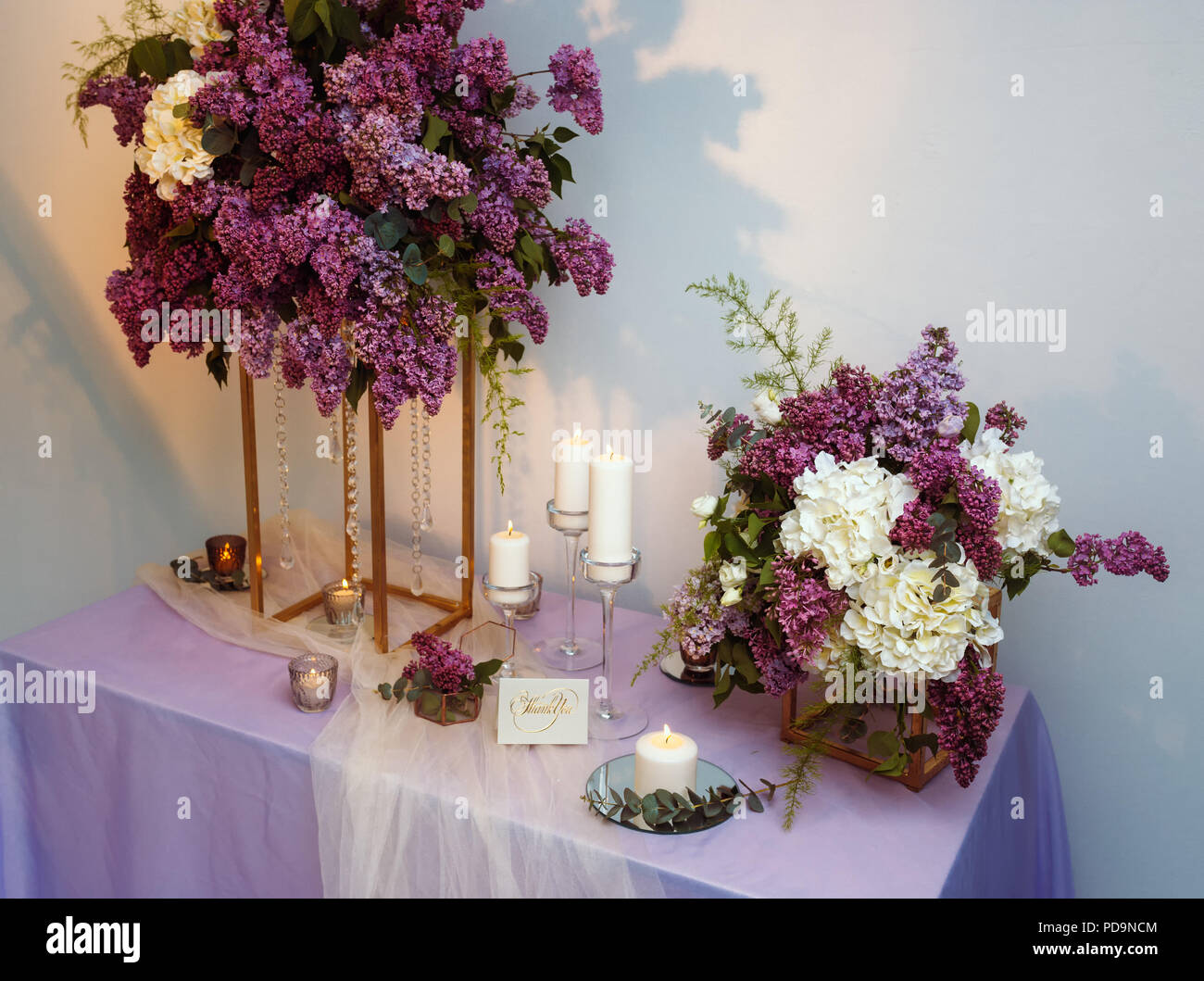 Spring table decoration lilac hi-res stock photography and images - Alamy