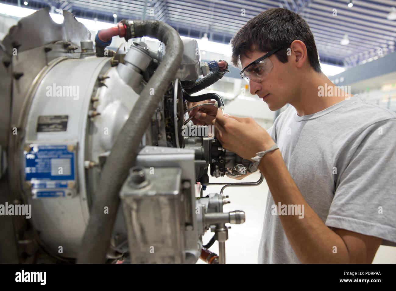 Aircraft engineer student hi-res stock photography and images - Alamy