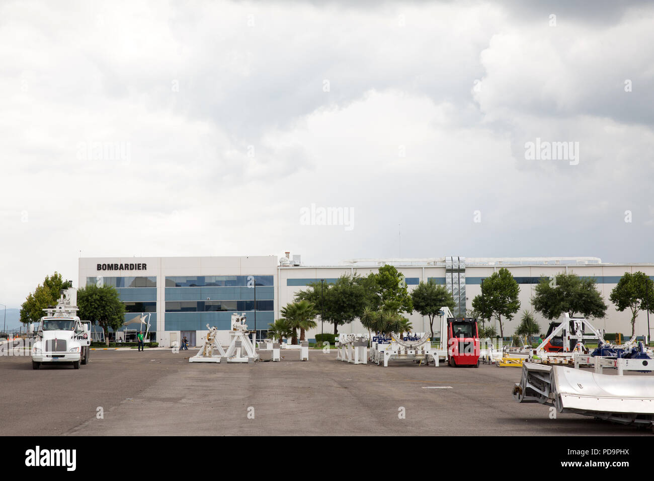 Bombardier plant mexico hi-res stock photography and images - Alamy
