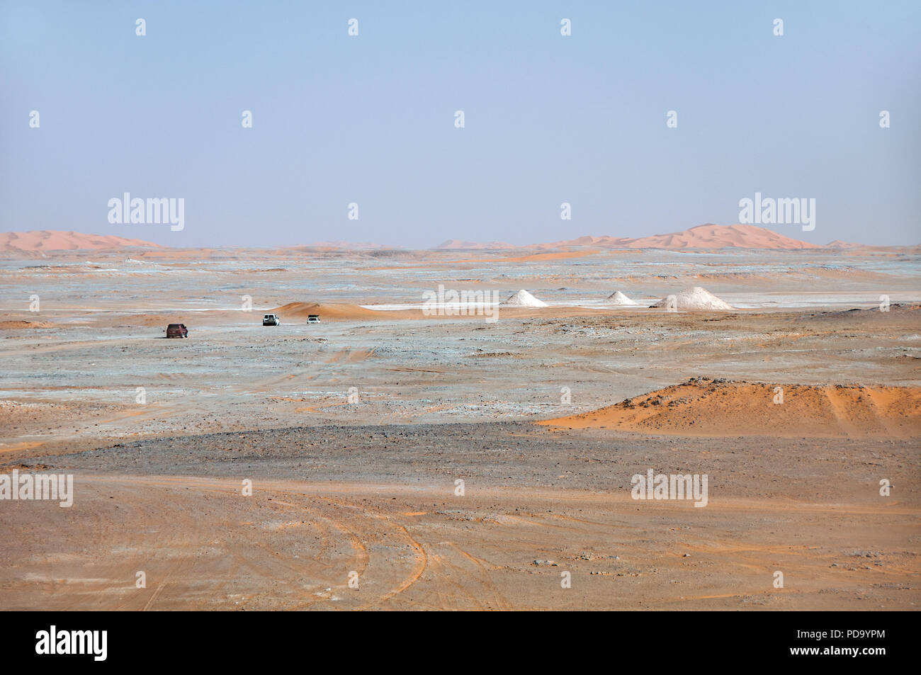 Jeeps in the middle of a huge Sahara desert off-road, to the fore of ...