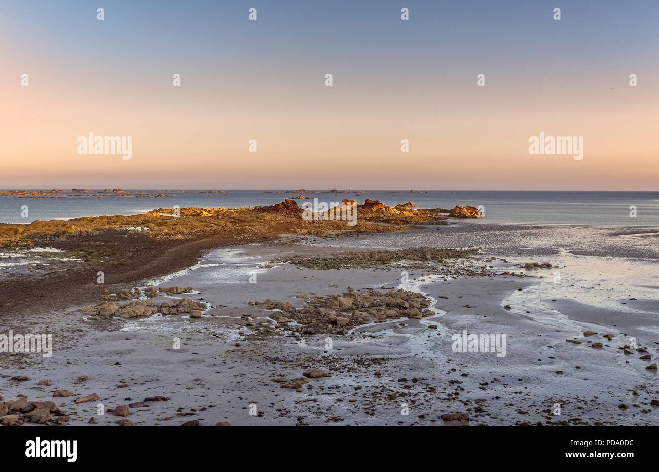 Jersey tide out rock pools hi-res stock photography and images - Alamy