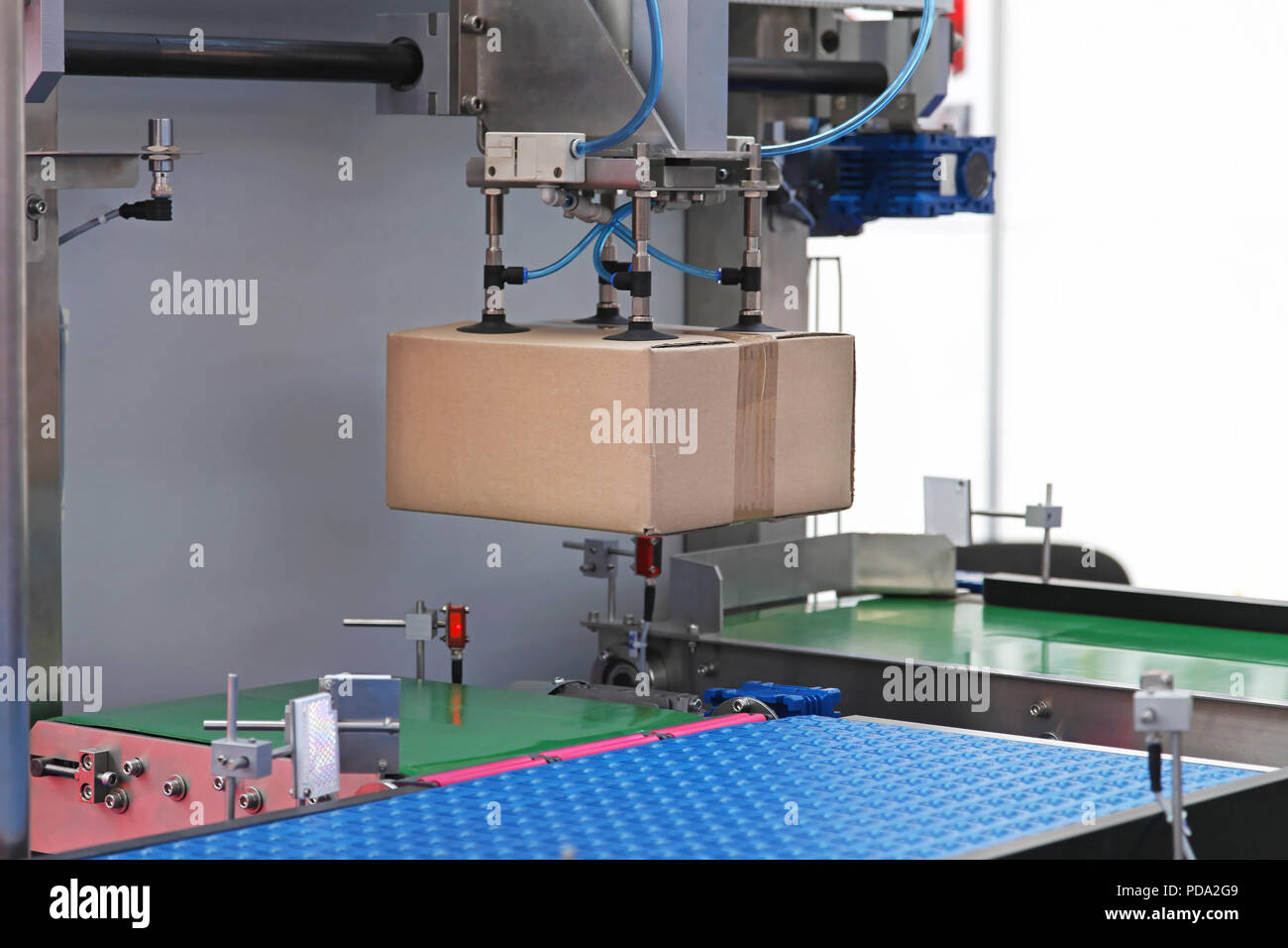 Automated packaging line hi-res stock photography and images - Alamy