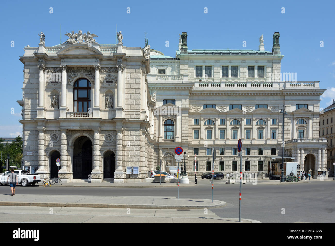 Vienna austria city stage hi-res stock photography and images - Alamy