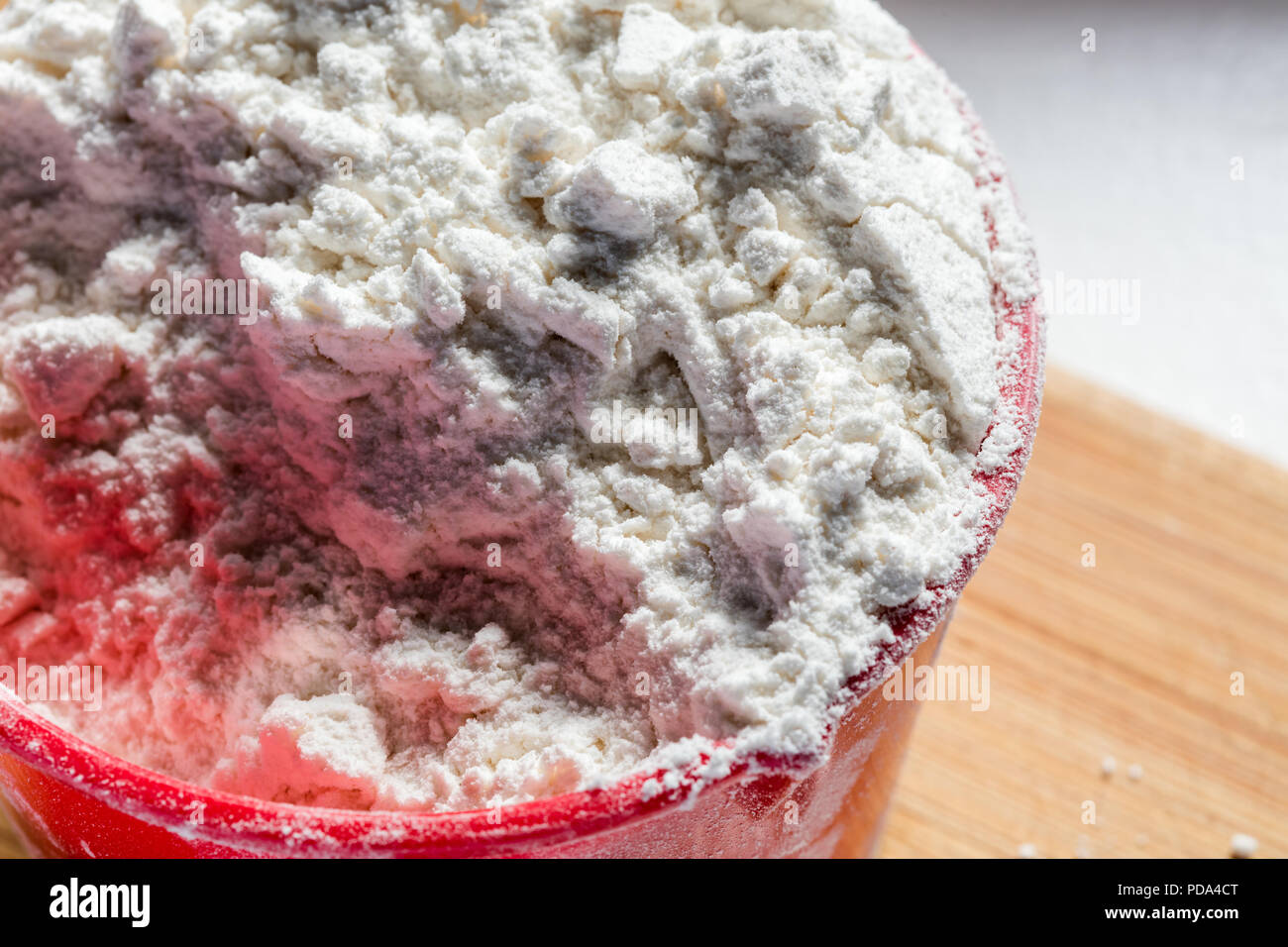 white wheat flour, food ingredient close up Stock Photo - Alamy