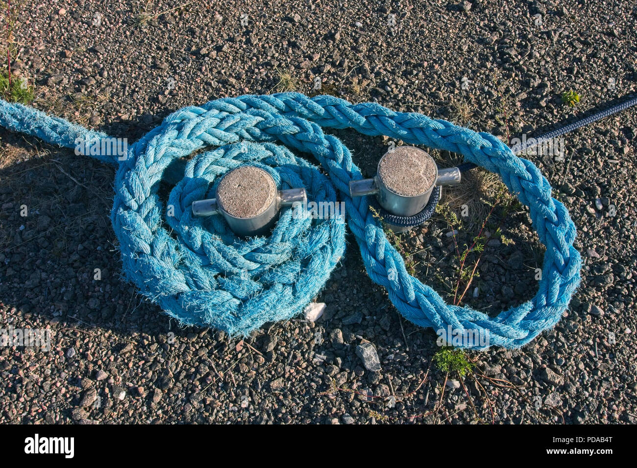 blue rope at harbour Stock Photo - Alamy