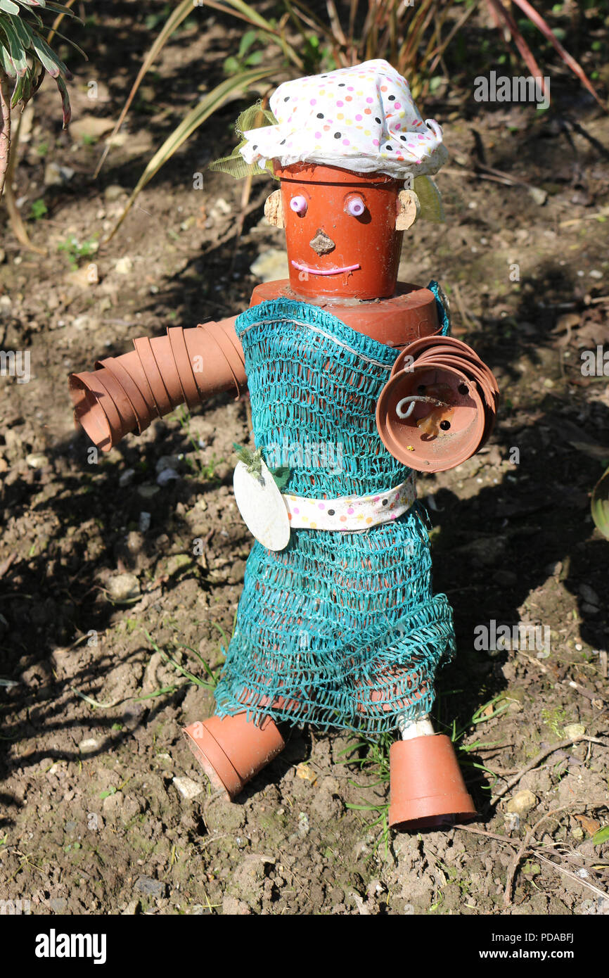 Flowerpot man garden ornament hi-res stock photography and images - Alamy