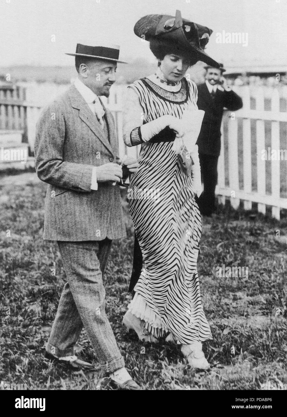 Russian actress hi-res stock photography and images - Alamy