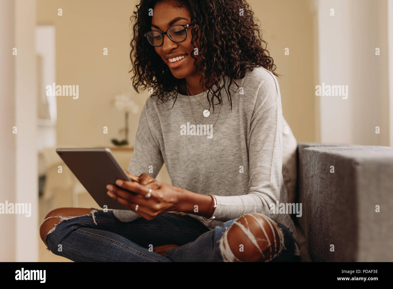 Business woman legs hi-res stock photography and images - Alamy