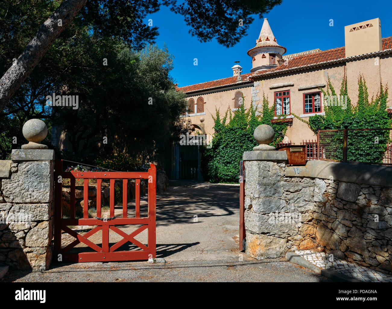Cascais building portugal hi-res stock photography and images - Alamy