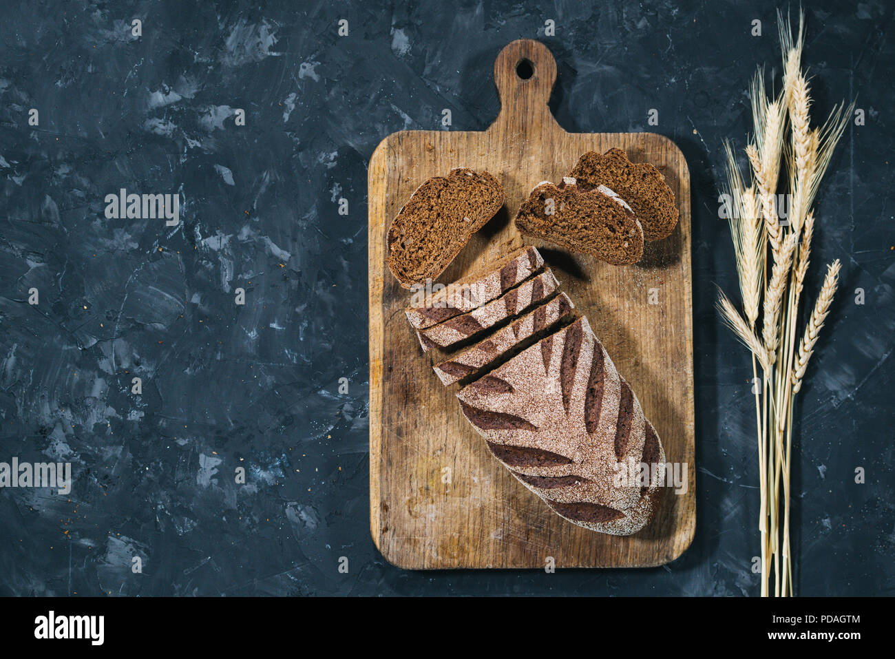 Loaf of fresh sliced bread Stock Photo - Alamy