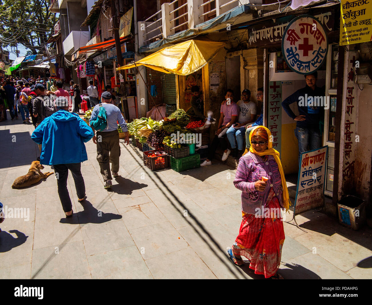 Almora market hi-res stock photography and images - Alamy
