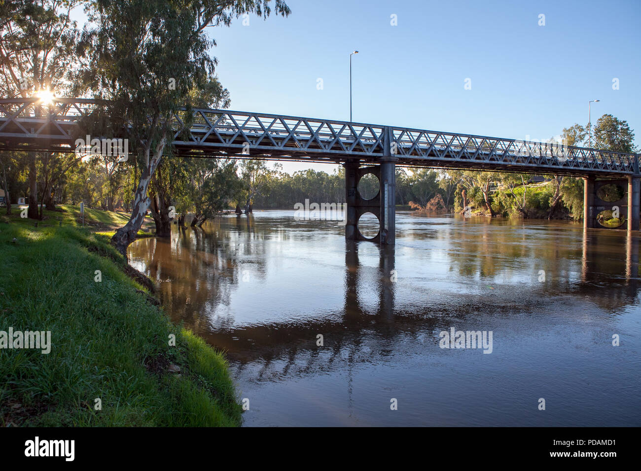 Bridge over the Murray River between Wahgunyah, Victoria and Corowa ...