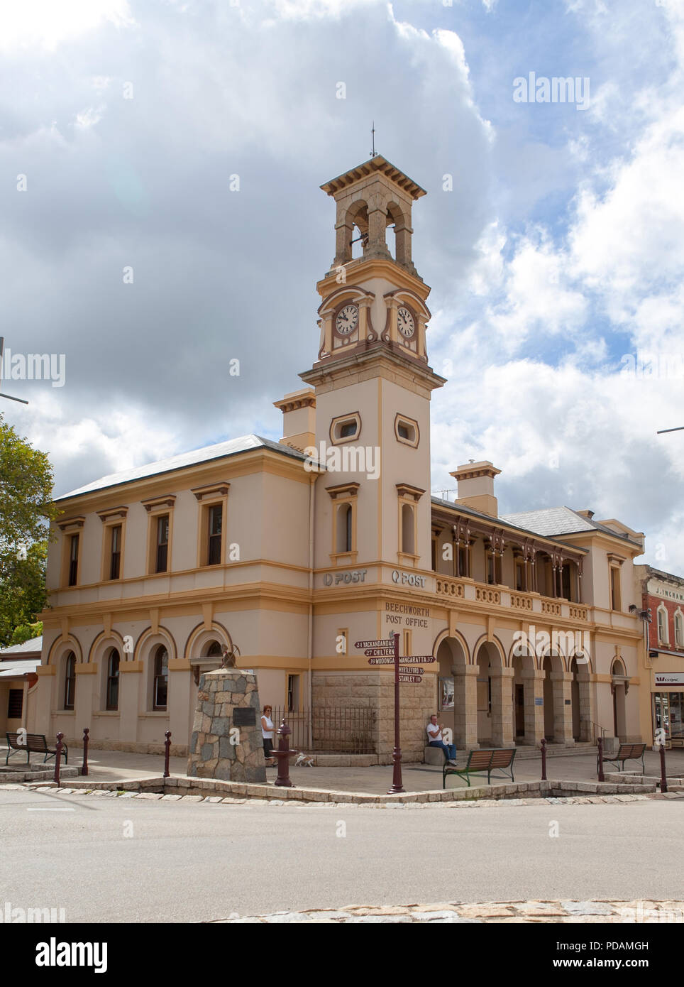 Historic building beechworth hi-res stock photography and images - Alamy