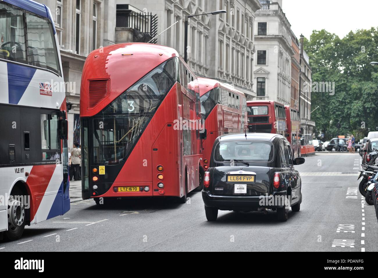 London double decker bus Stock Photo - Alamy