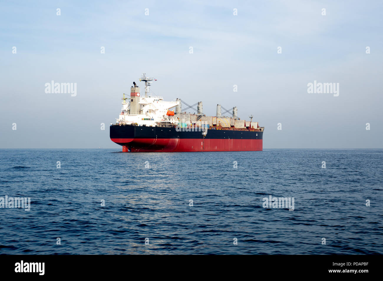 Offshore basket transfer hi-res stock photography and images - Alamy