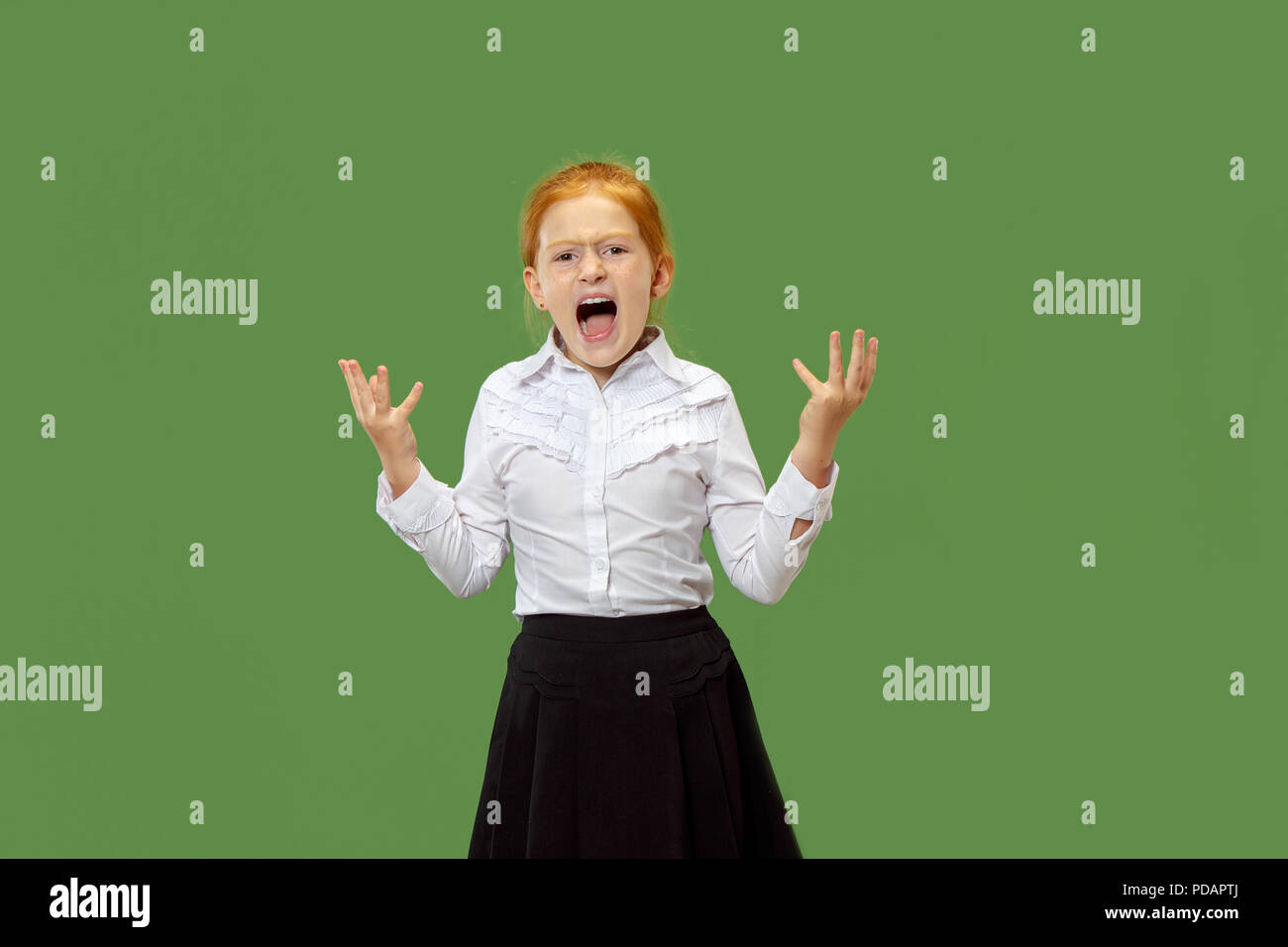 Screaming, hate, rage. Crying emotional angry teen girl screaming on ...