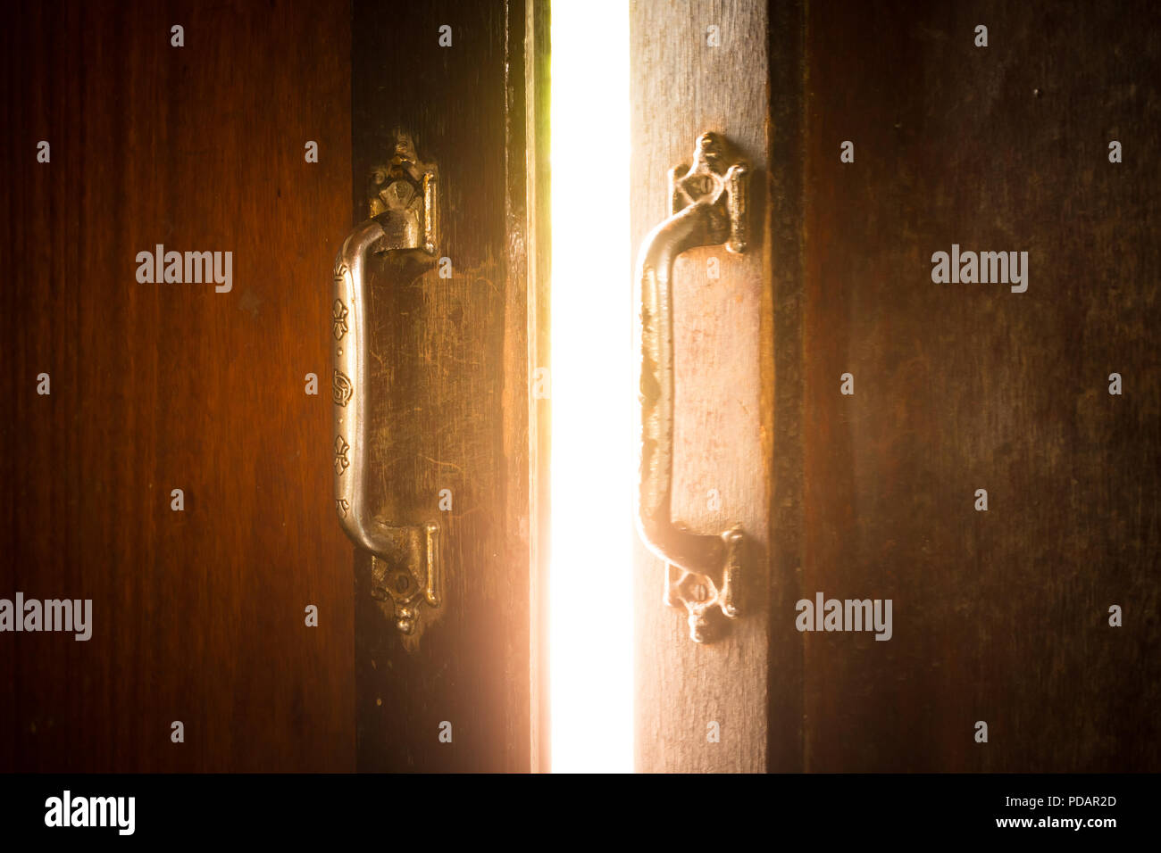 Door light to shake Stock Photo - Alamy