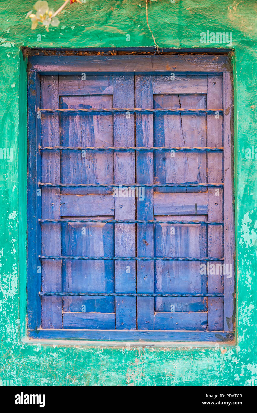 Himalaya himalayas himalayan architecture hi-res stock photography and ...