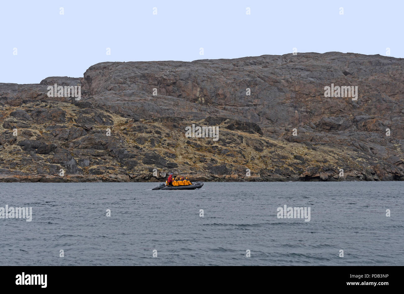Rubber raft hi-res stock photography and images - Alamy
