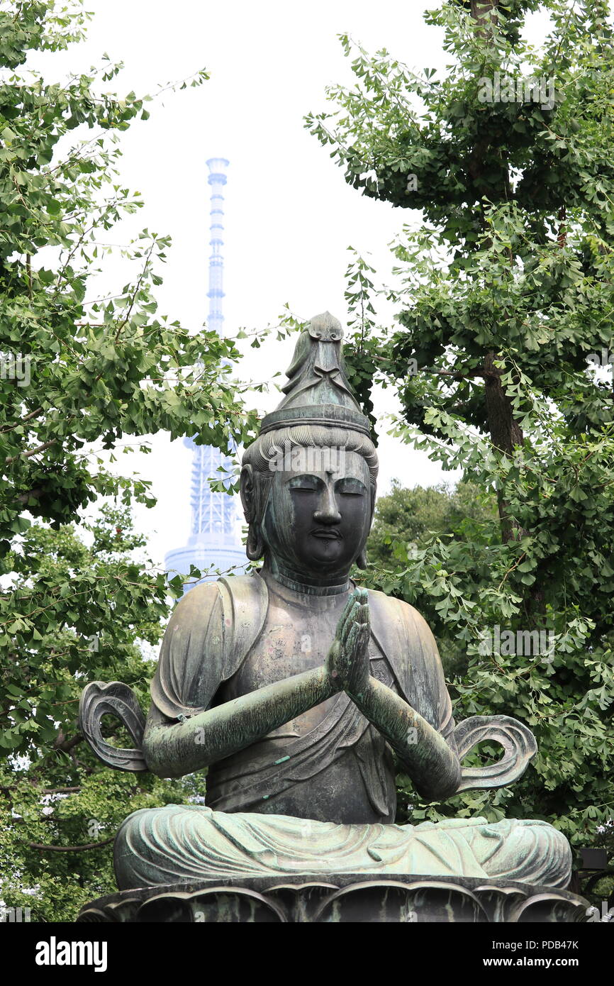 Buddha statue senso ji temple asakusa hi-res stock photography and ...