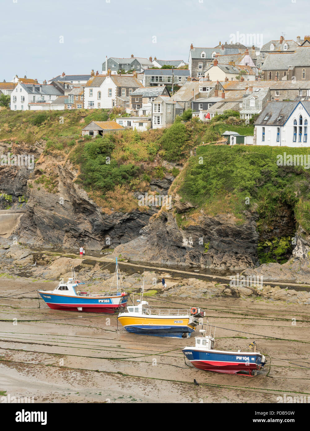 The pretty fishing village of Port Isaac on the north coast of Cornwall ...