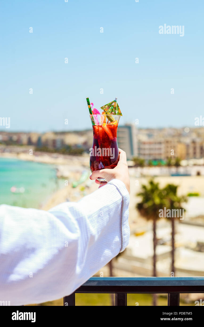Cocktail with view hi-res stock photography and images - Alamy