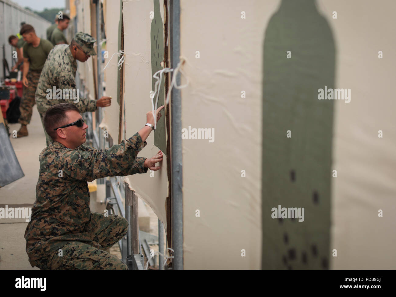 U.S. Marine Corps Gunnery Sgt. Josh Heckman, the Marine Corps Recruit ...