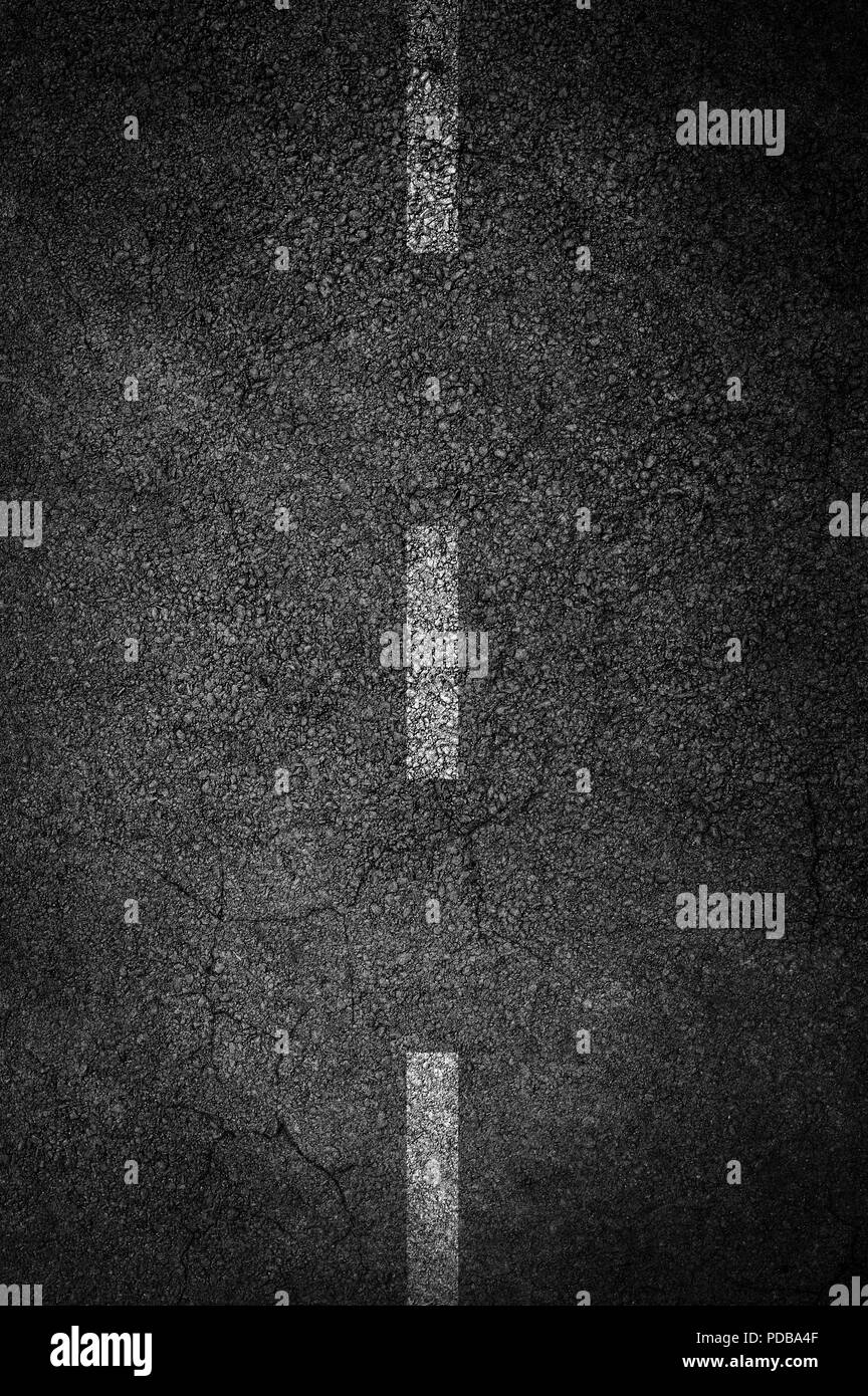 Dashed line hi-res stock photography and images - Alamy