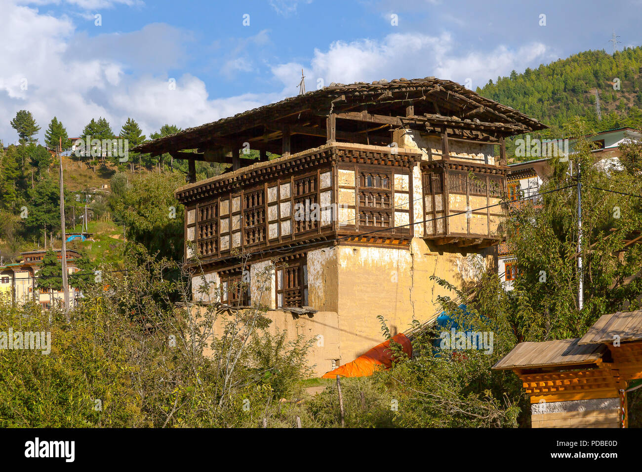 Bhutanese style building hi-res stock photography and images - Alamy