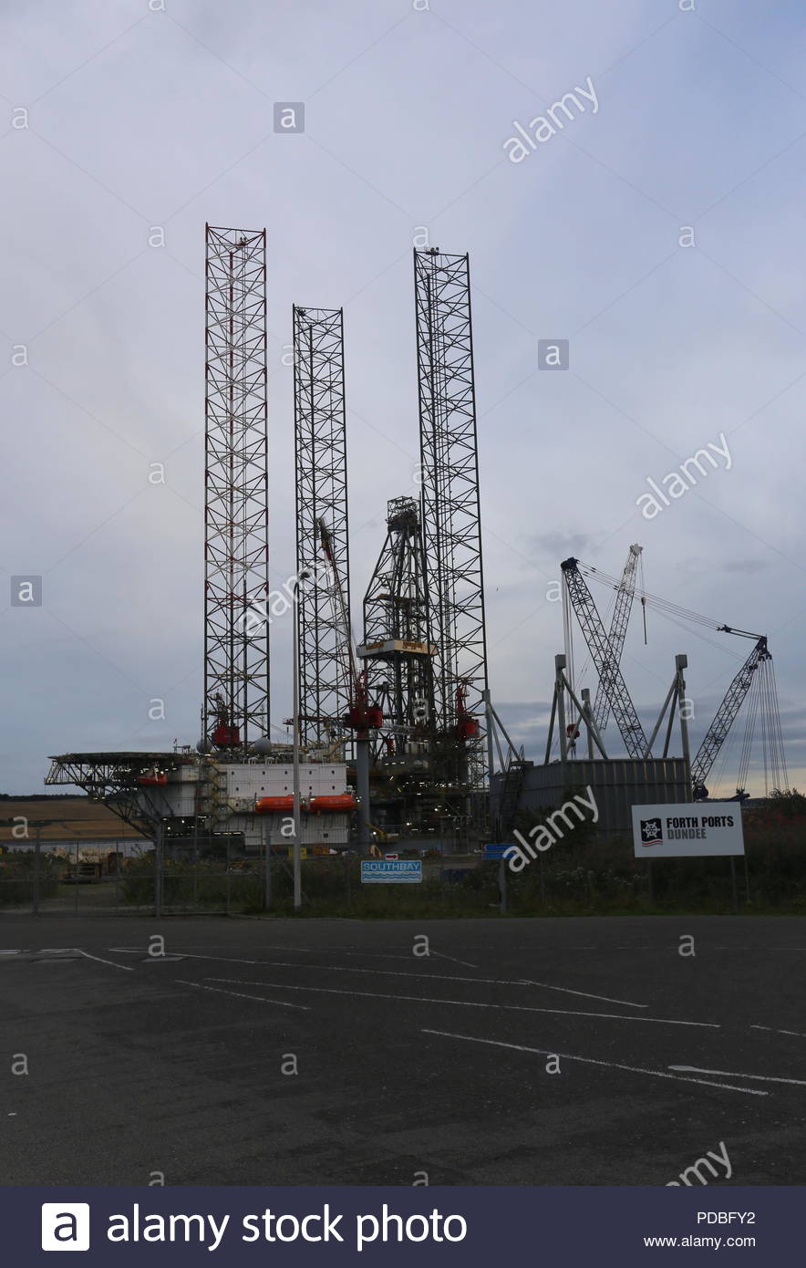Mobile Oil Rig Stock Photos & Mobile Oil Rig Stock Images - Alamy