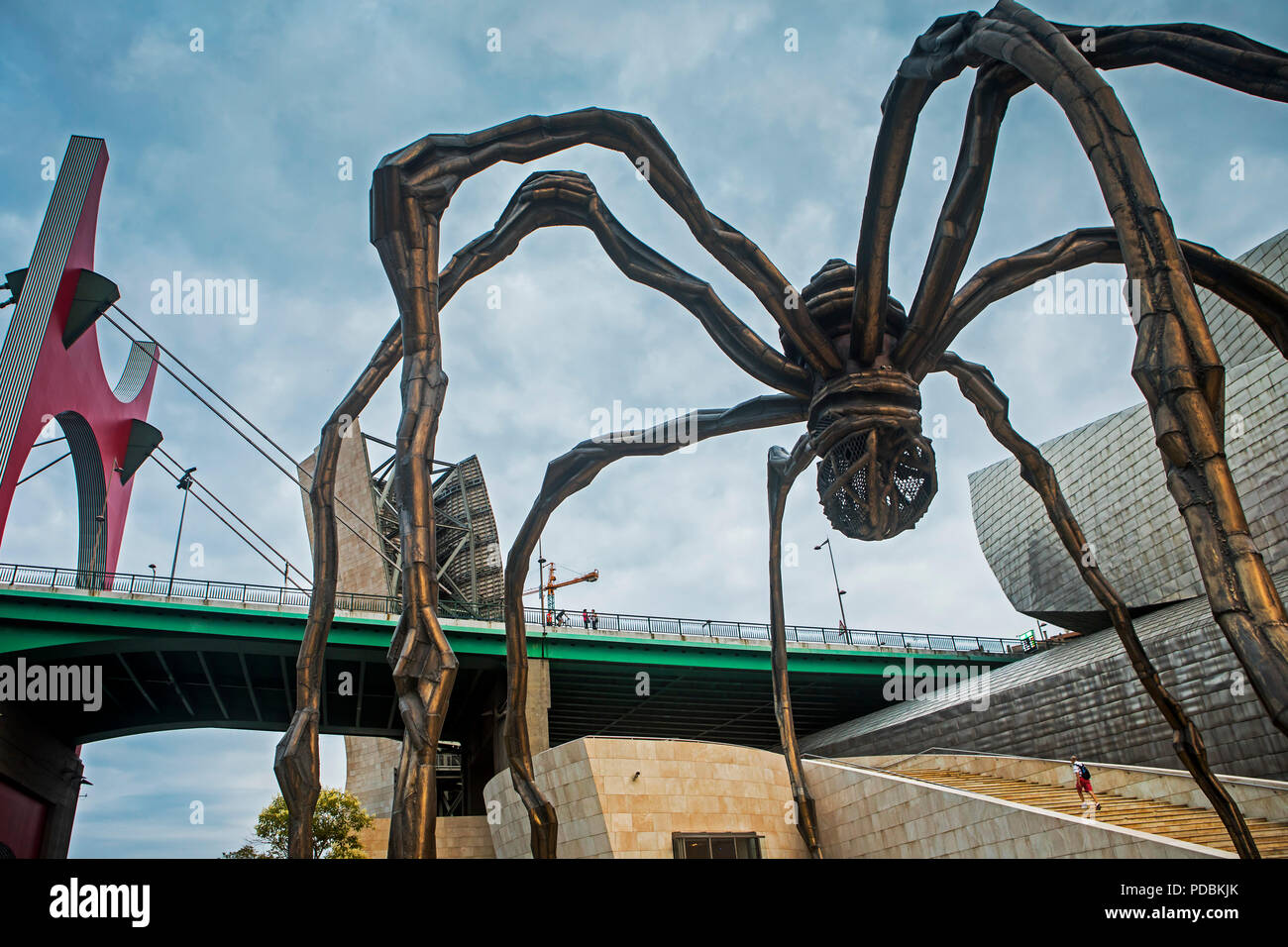 The Spider Sculpture Maman By Louise Bourgeois Guggenheim Museum Bilbao ...