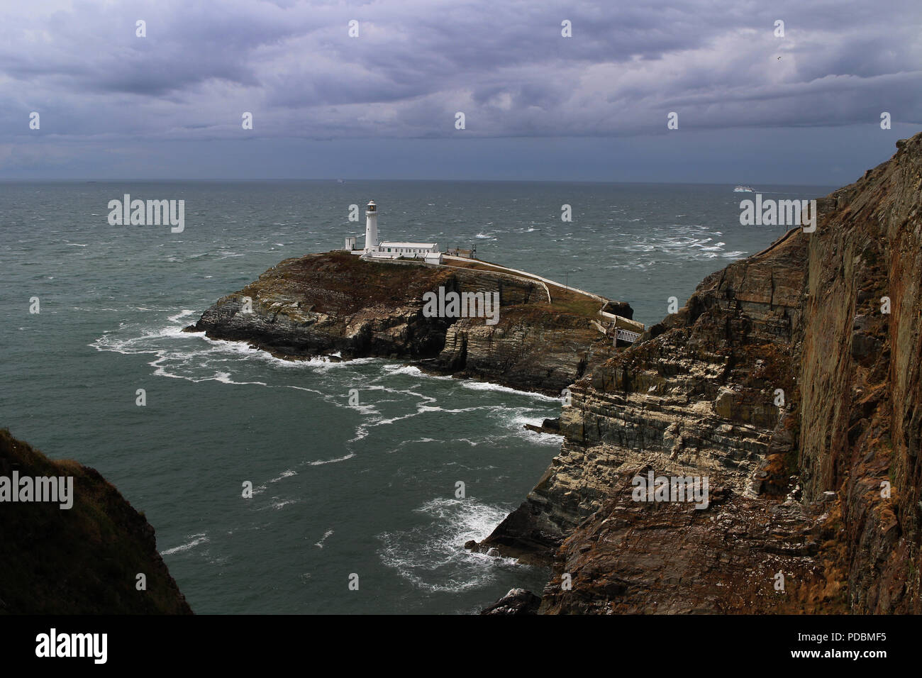 South stack lighthouse Stock Photo - Alamy