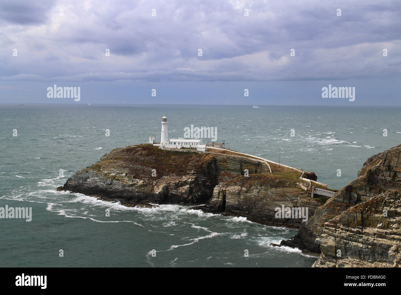 South stack lighthouse Stock Photo - Alamy