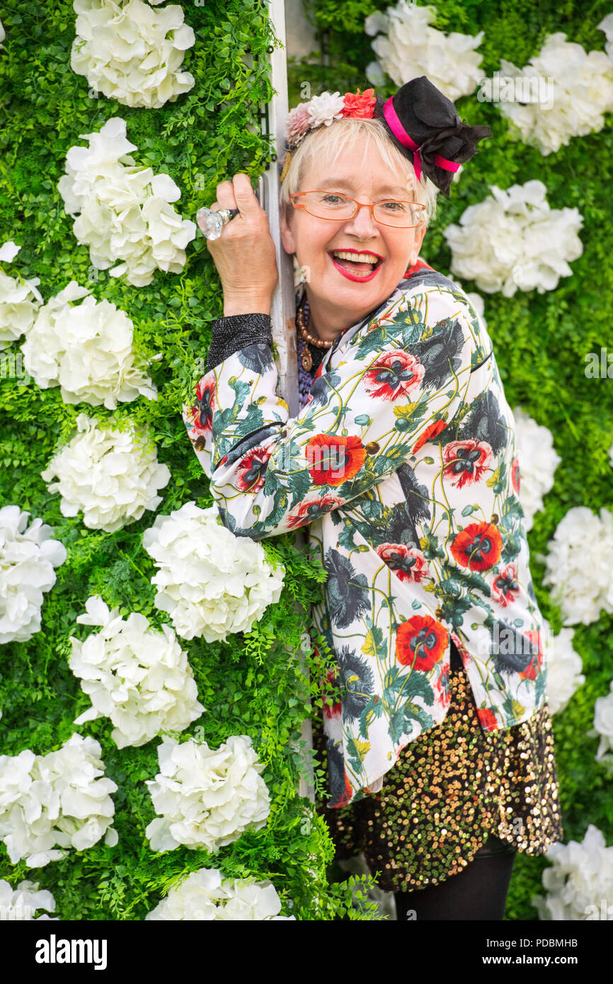 The su pollard show hi-res stock photography and images - Alamy