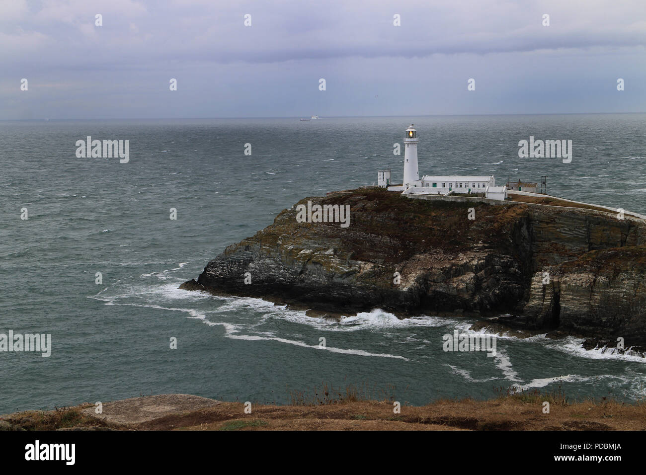 South stack lighthouse Stock Photo - Alamy