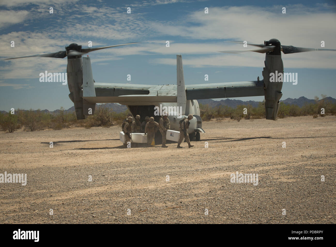 Marines with 2nd Battalion, 11th Marines, 1st Marine Division (MARDIV ...